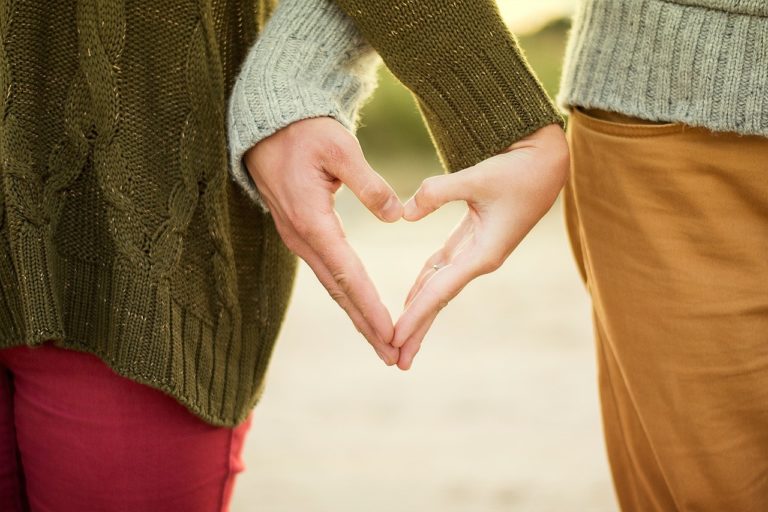 65 Ways To Have A Good Relationship (& How It Completes Us)