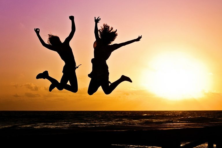 37 Simple Ways to Have More Energy (& 24 Reasons Why We're Tired)